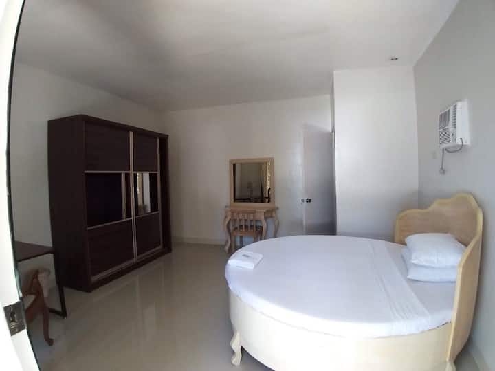 The Farm Gate View Private Room - Digos City