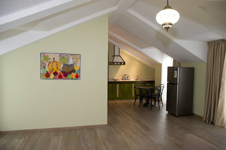 Stylish Studio Apt Minutes Away From Parliament - Tbilissi