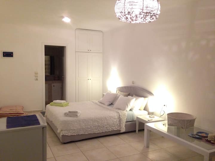 Ensuite Room With A View And Swimming Pool - Mykonos