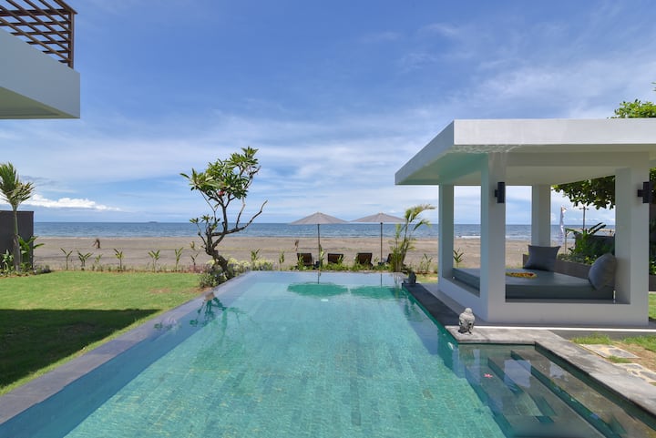 Beach Front 3 Bed Private Pool Villas @Lovina Area - Indonesia