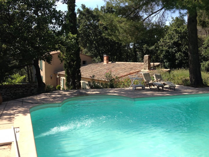Chambre D'hôtes  "La Tuilière"en Provence - Salon-de-Provence