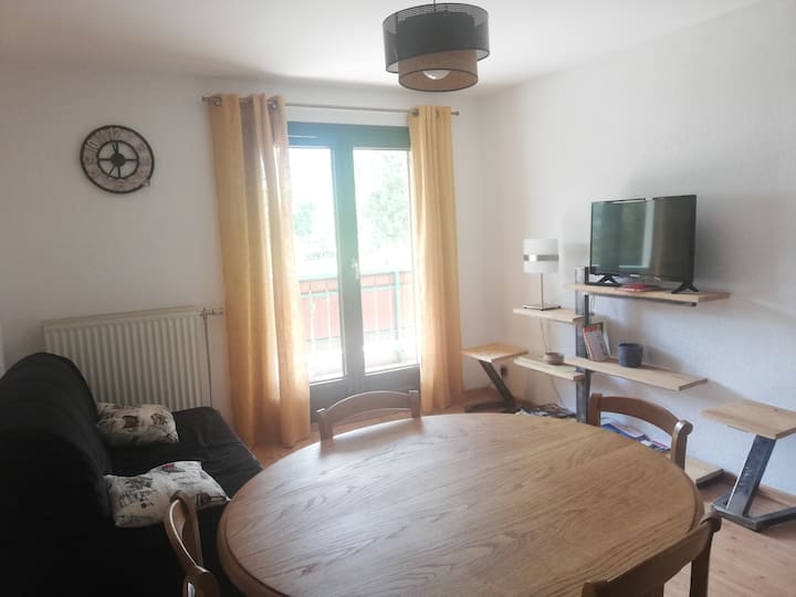 Charmant Appartement Dans Une Résidence Calme - Bourg-Saint-Maurice