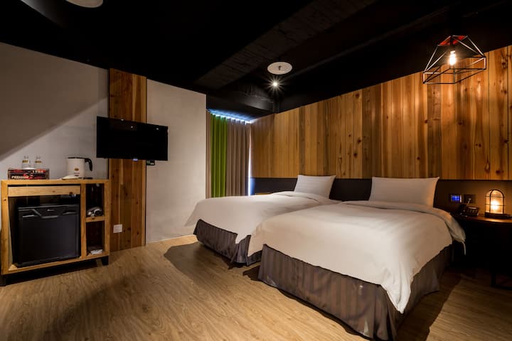 高級雙床房(兩單床-淋浴-無餐) - Daya District