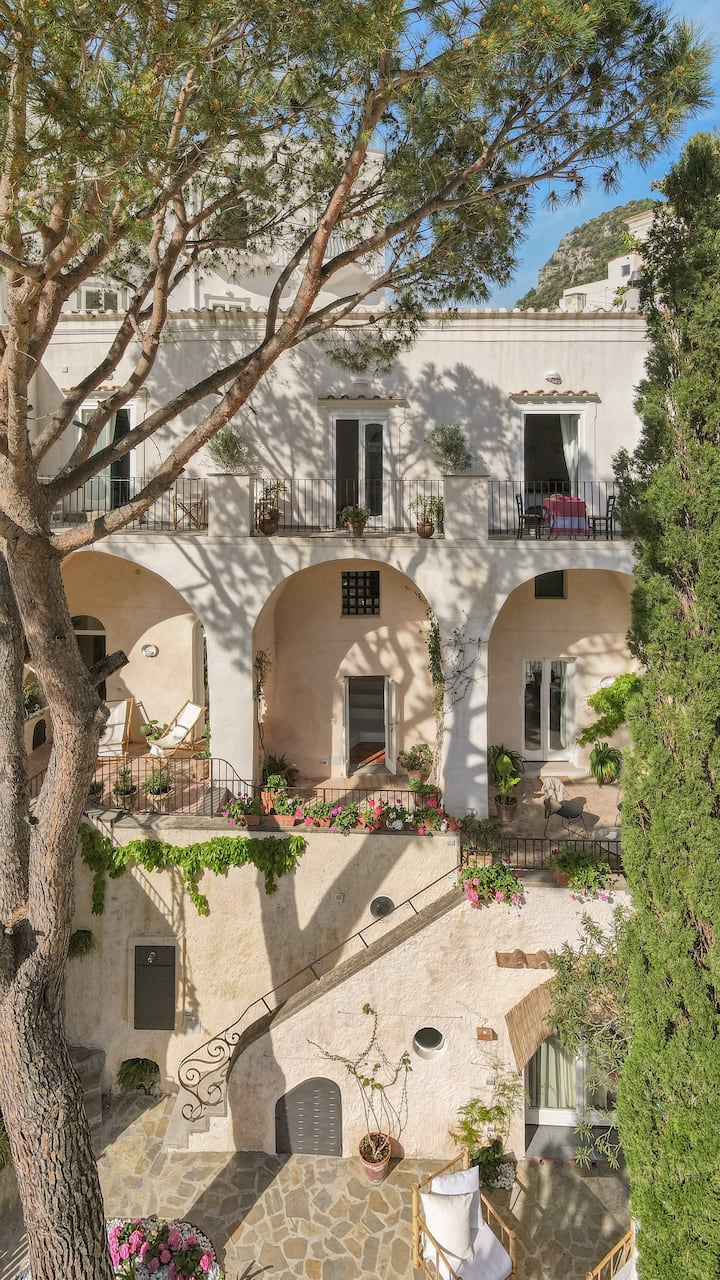 Large House - Vico Equense