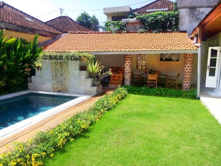 Villa Jasmine, 2 Bedrooms, Pool, Balinese Style - Denpasar