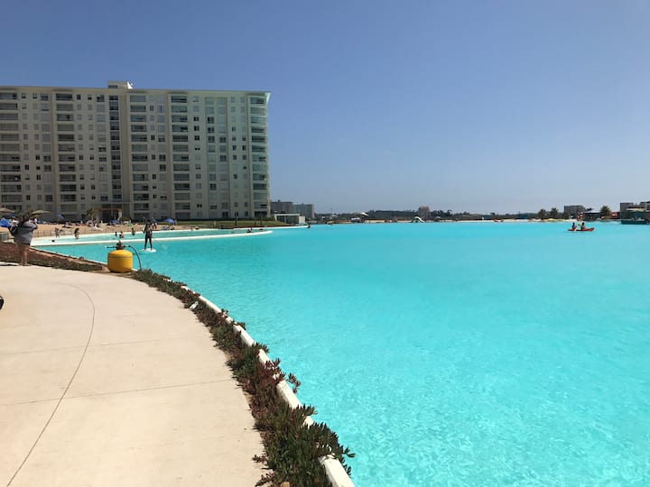 Departamento Laguna Bahia, Algarrob - Algarrobo
