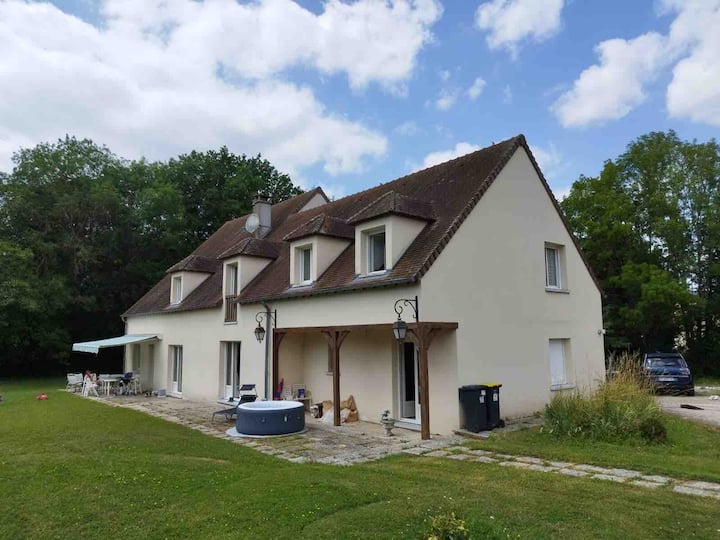 Maison 300m2 Sur Vaste Jardin - Ranska