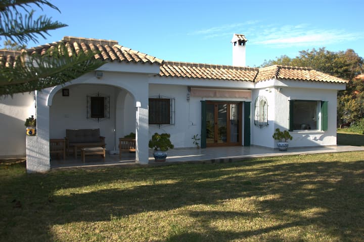 Top Located House With Big Garden - Conil de la Frontera