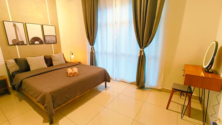 Minimal Industrial Home In Kulai 2br6pax Near Aeon - Kulai