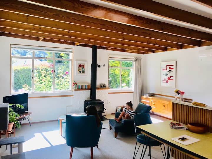 Downtown Mid Century Gem - Cardrona Alpine Resort