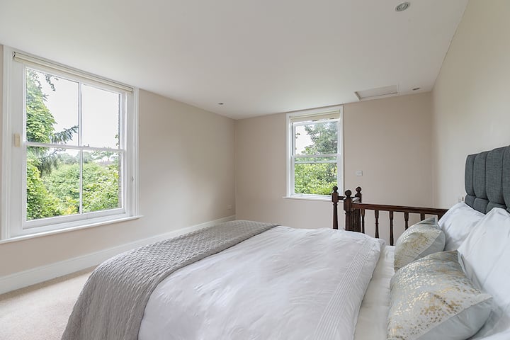 Lovely 5 Bed In Nw London -20 Mins To Central Lon - Watford
