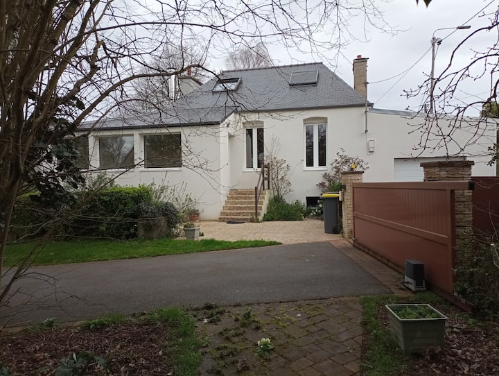 Maison Agréable à Vivre Dans Quartier Tranquille - Plougastel-Daoulas