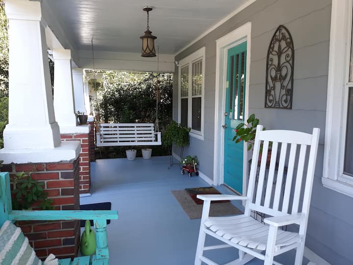 Winoca Cottage- Cozy Historical Bungalow - Wilmington, NC