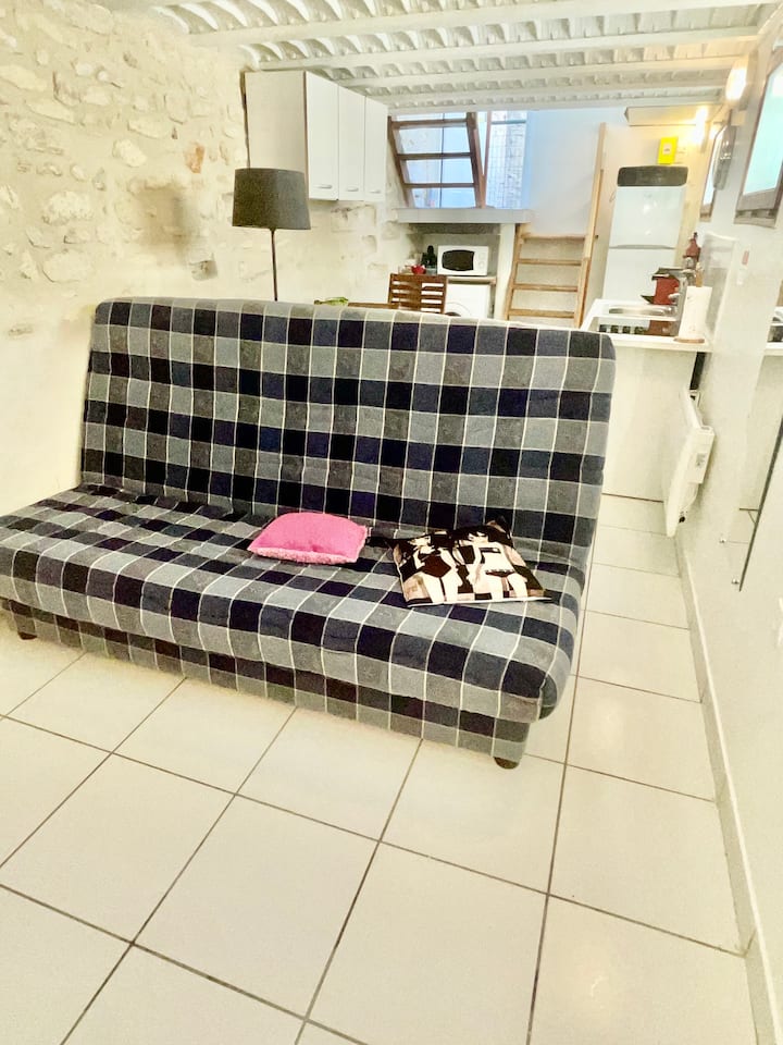 Maison Butte Aux Cailles 75013 40m² Ds Anc Couvent - La Défense