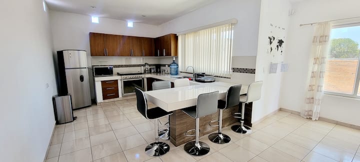 Central,spacious & Beautiful Apartment W/services - Durango