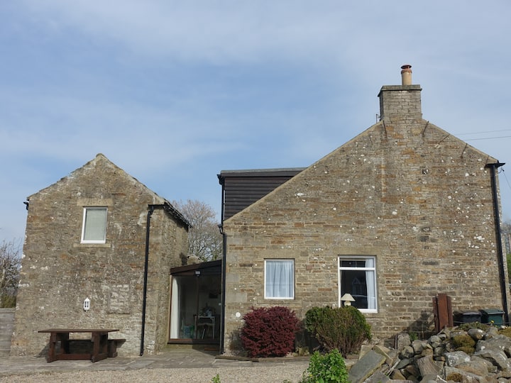 Quaint Microbarn Within Large Paddock With Views - Barnard Castle