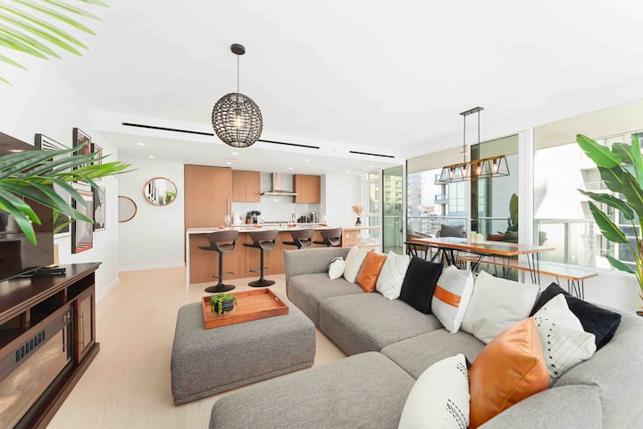 Prime Luxury 2bdrm Patio W/oceanview 2 Parking - Vancouver
