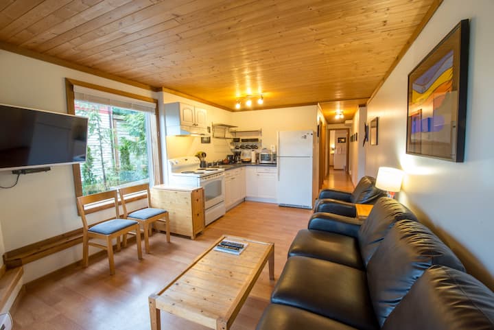 Cedar Nook - Vancouver Island