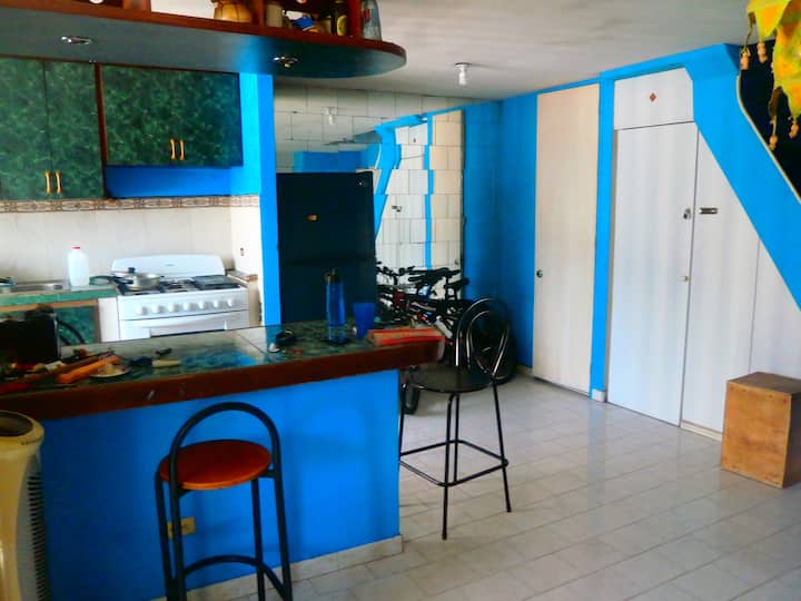 Alquilo Habitación Cómoda - Caracas