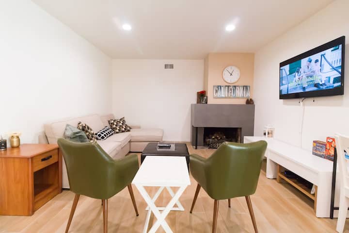 Beautiful 4 Bedroom And 2 Bath Home - アナハイム, CA