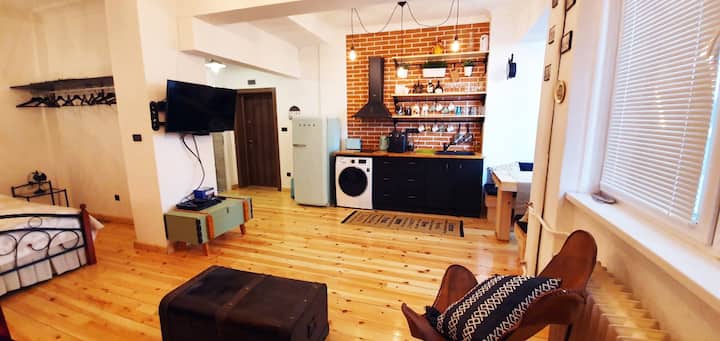 20b1 - Quiet Designer Studio A. Kanchev Str. For 2 - Sofia