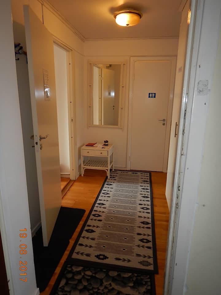 Conveniently Close To City Guestroom - Estocolmo