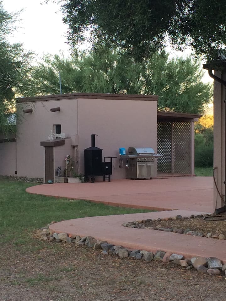 Secluded Private Guest House - Green Valley, AZ
