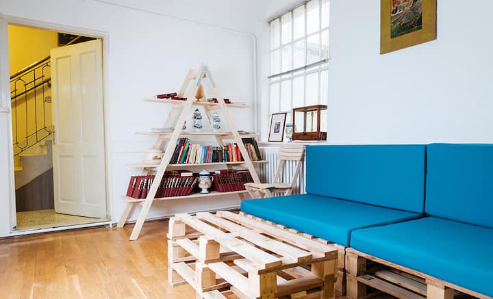 Jellostone, Room Jail, Center, Parking - Belgrade