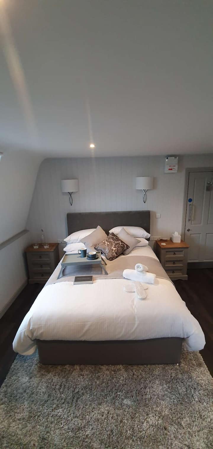 The Three Crowns B&b King Room 4 - Plymouth