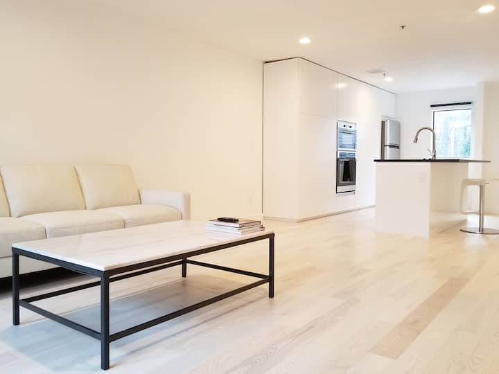 Stylish Apartment On The Edge Of Pearl - Portland, OR