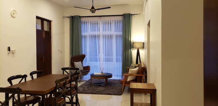 R4* A New B&b In The Heart Of Colombo - コロンボ