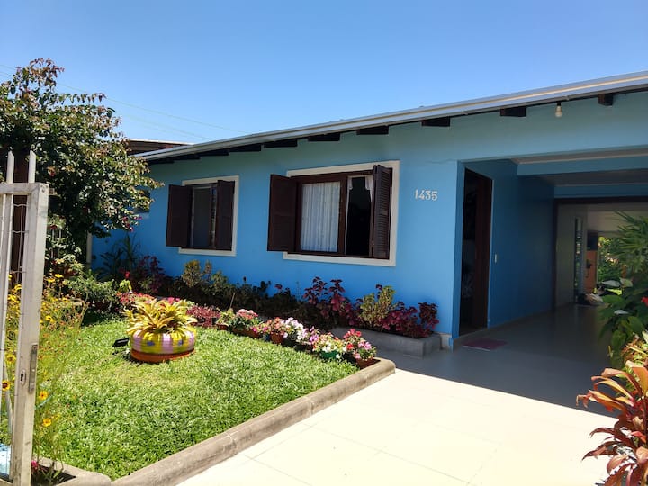 Casa Para Férias Em Torres/rs - Torres