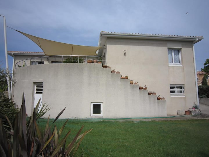 Villa Moderne Avec Jardin Sans Piscine Sur Le Golf - Juvignac