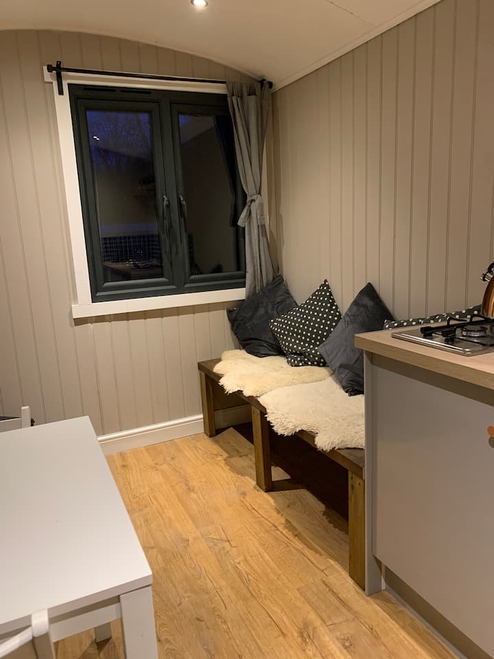 Swaledale Shepherd’s Hut -In The Heart Of Dartmoor - Ashburton, UK