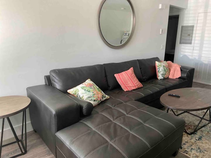 2/2 Coastal Bungalow In Vero Beach - Vero Beach, FL