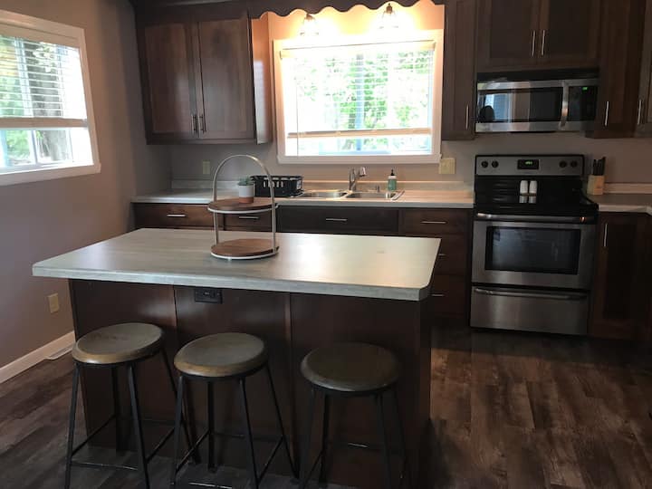 Charming, Classy And Waiting For You ! - Marshfield, WI
