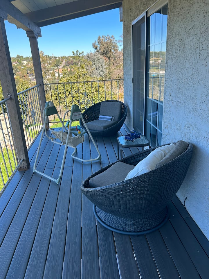4 Can Sleep / Private Shower/ Deck/ Shared Kitchen - Fallbrook, CA