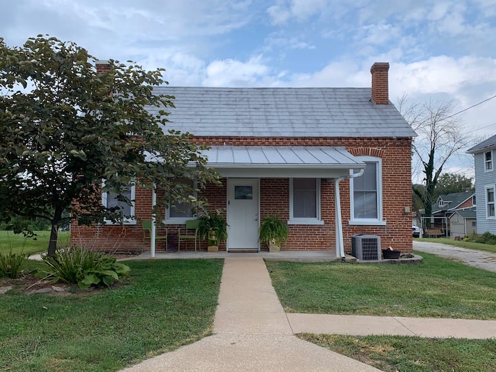Market Street Cottage - Hermann, MO