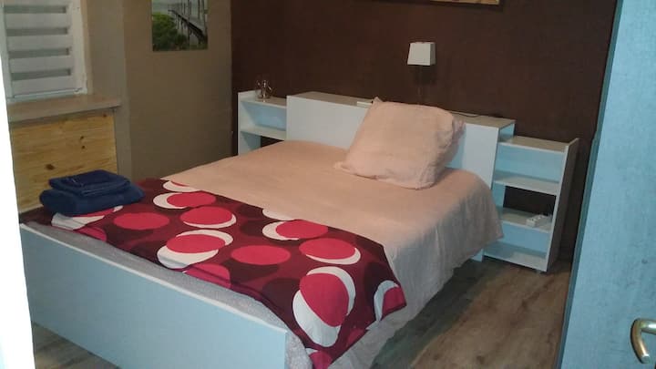 Chambre Avec Téléviseur - Quimper