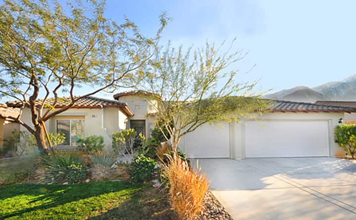 Magnífica Villa De 4 Dormitorios Con Millones $ Vistas A Través De Tranvía Aérea - Palm Springs, CA