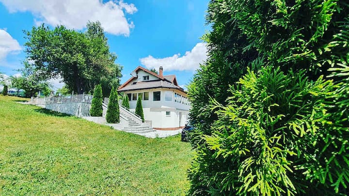 Atraktivna Vila + Unutrašnji Kamin Villa Bs - Saraybosna