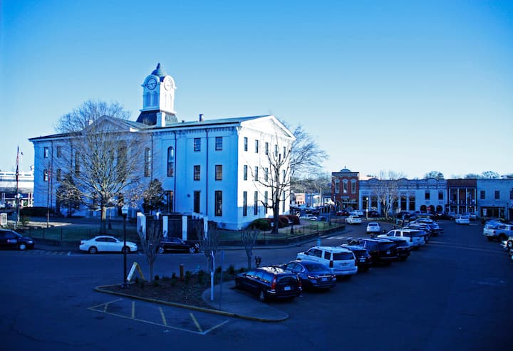 Oxford Square Loft - Oxford, MS