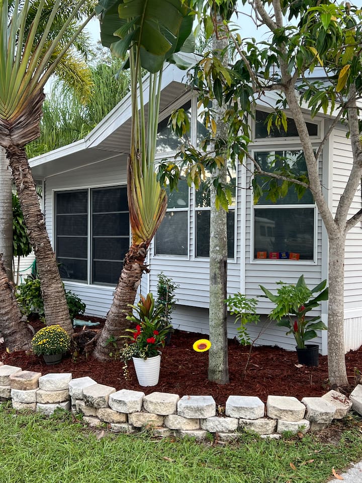 624 Lakeview Home - Estero, FL