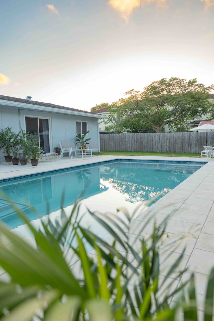 Wilton Retreat With New Pool.
Close To Beach! - Wilton Manors, FL