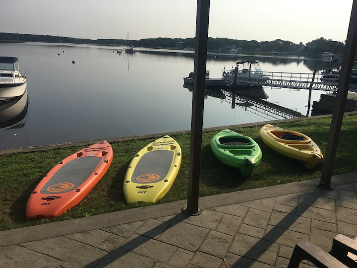 Waterfront With Private Beach, Dock, Kayaks & Sup - Mashpee, MA
