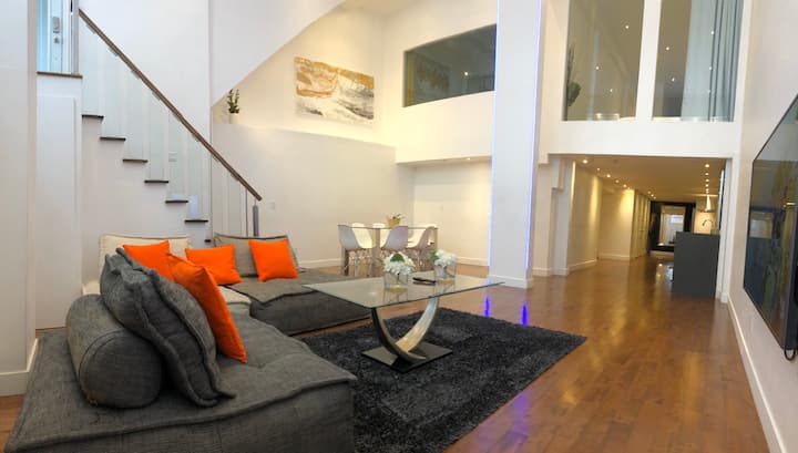 ❤️❤️Super Delux House-4room-9🛏-3bth🚽-1free 🚘Parkin❤️❤️ - Dorval