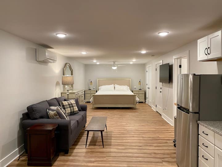 North Downtown Studio - Charlottesville, VA
