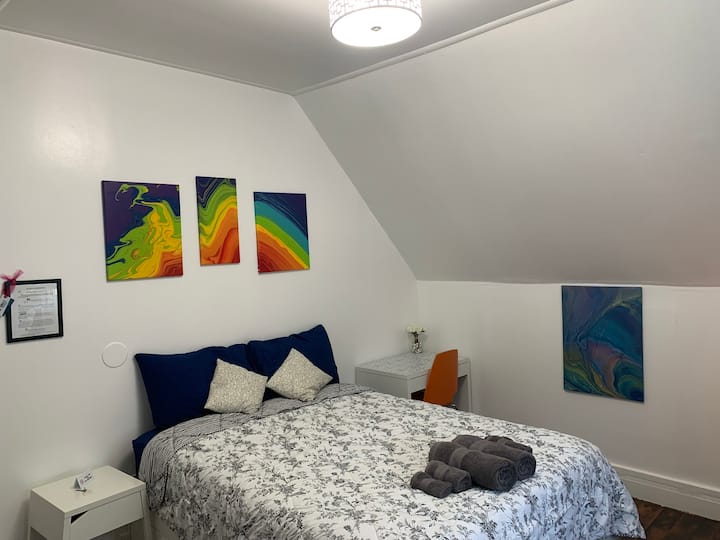 Lovely Room For Rent With Shared Bathroom - Jersey City, NJ