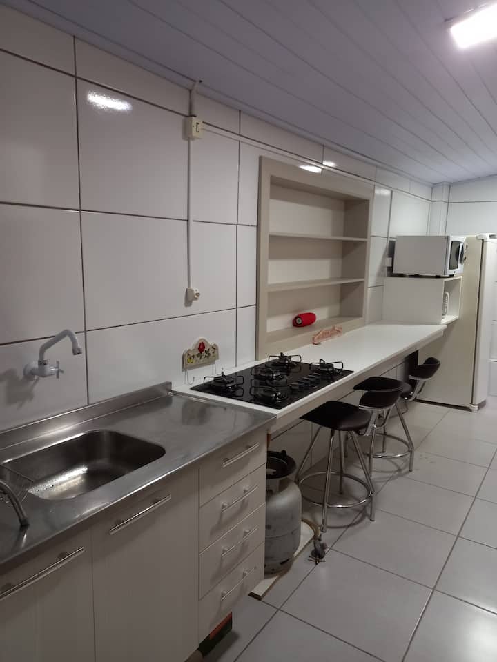 2⁰ Casa Centro Prox A Hospitais C Estacionamento - Passo Fundo