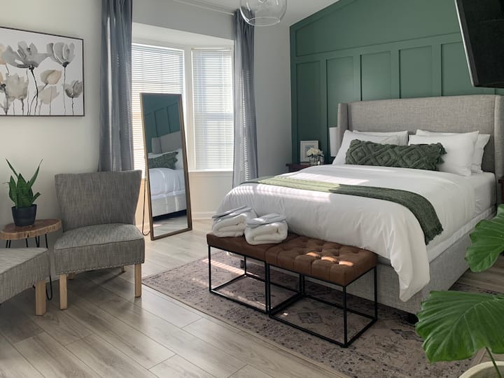 Cheerful 2-bedroom Townhome W/private Patio - Alpharetta, GA